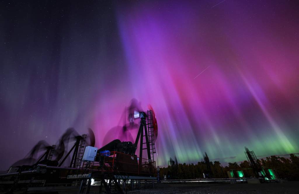 A 'strong' geomagnetic storm means auroras about to light up Canada's skies