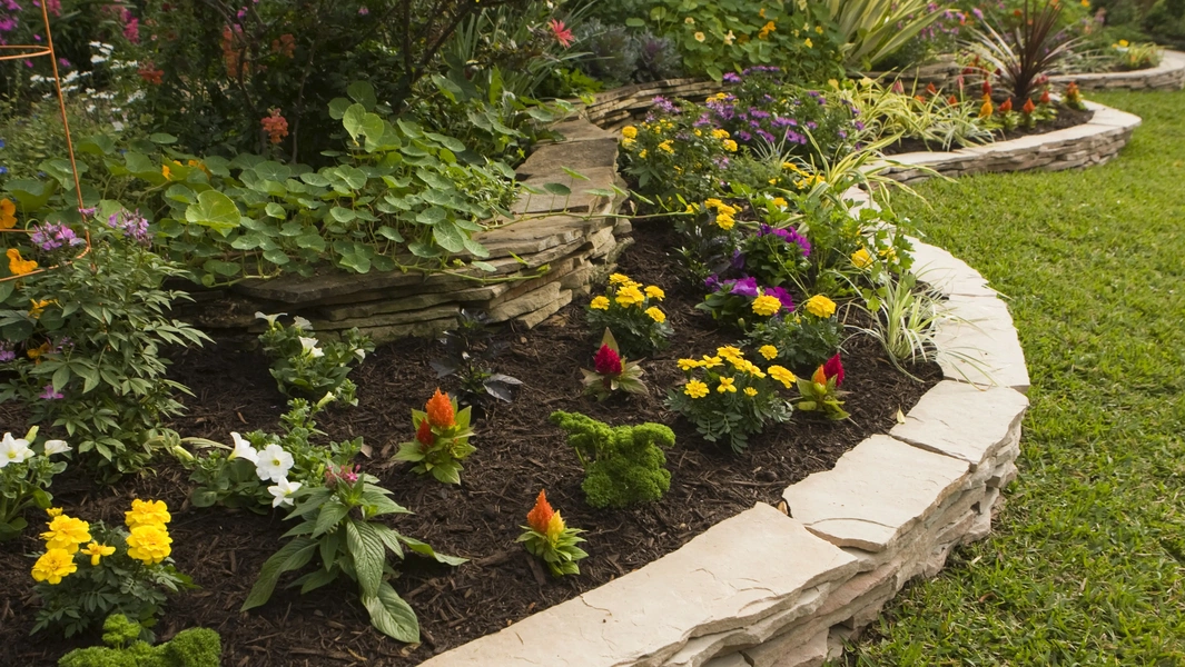 Design tricks to make a small backyard feel larger