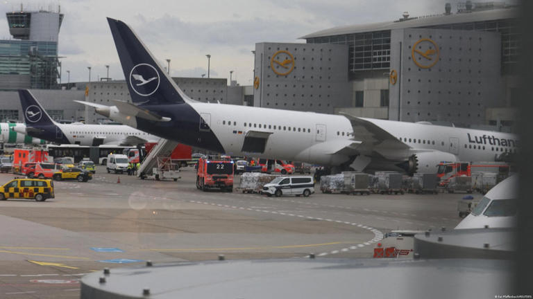 Lufthansa aircraft suffers nose gear collapse in Germany