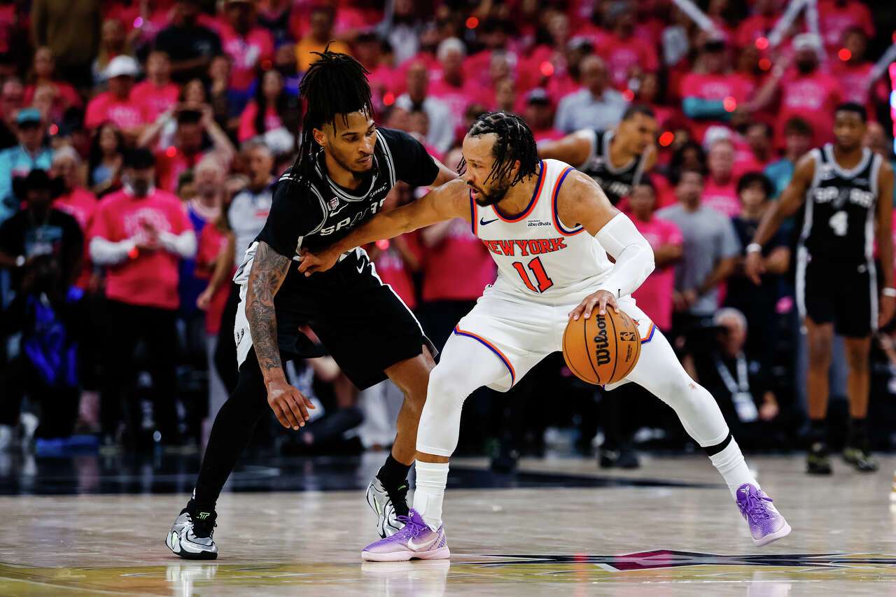NBA is investigating Game 1 spat between Knicks' Jalen Brunson and ...