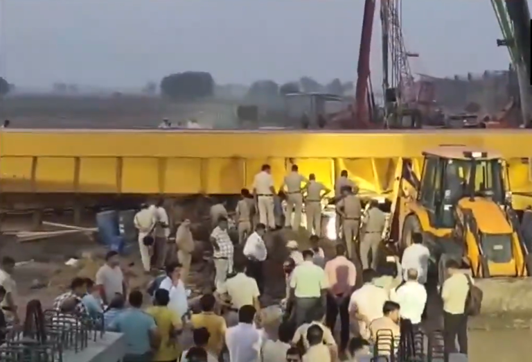 Three killed after crane collapses at Jewar Expressway flyover ...