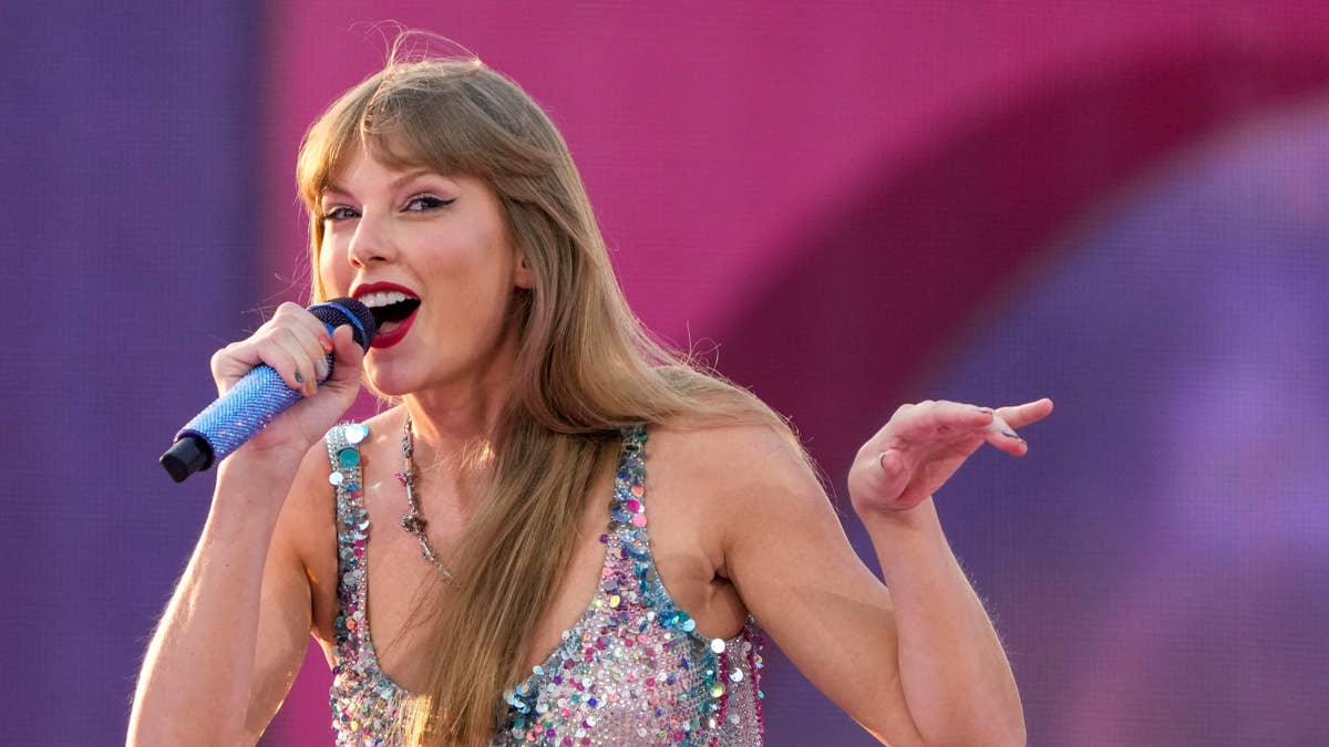 Taylor Swift becomes the richest female musician with $2 billion net worth