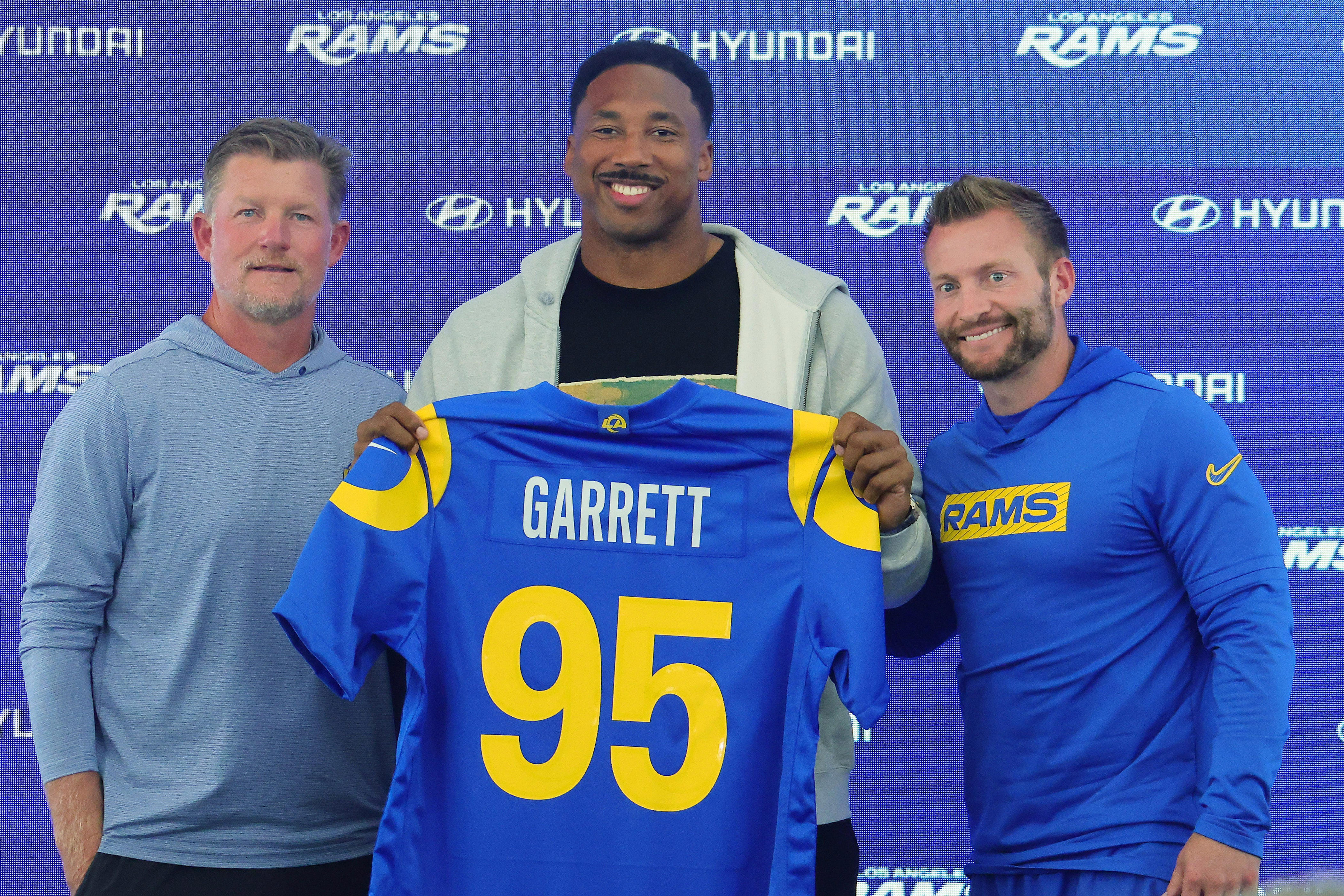 Go behind the scenes of Myles Garrett's first week with the Rams