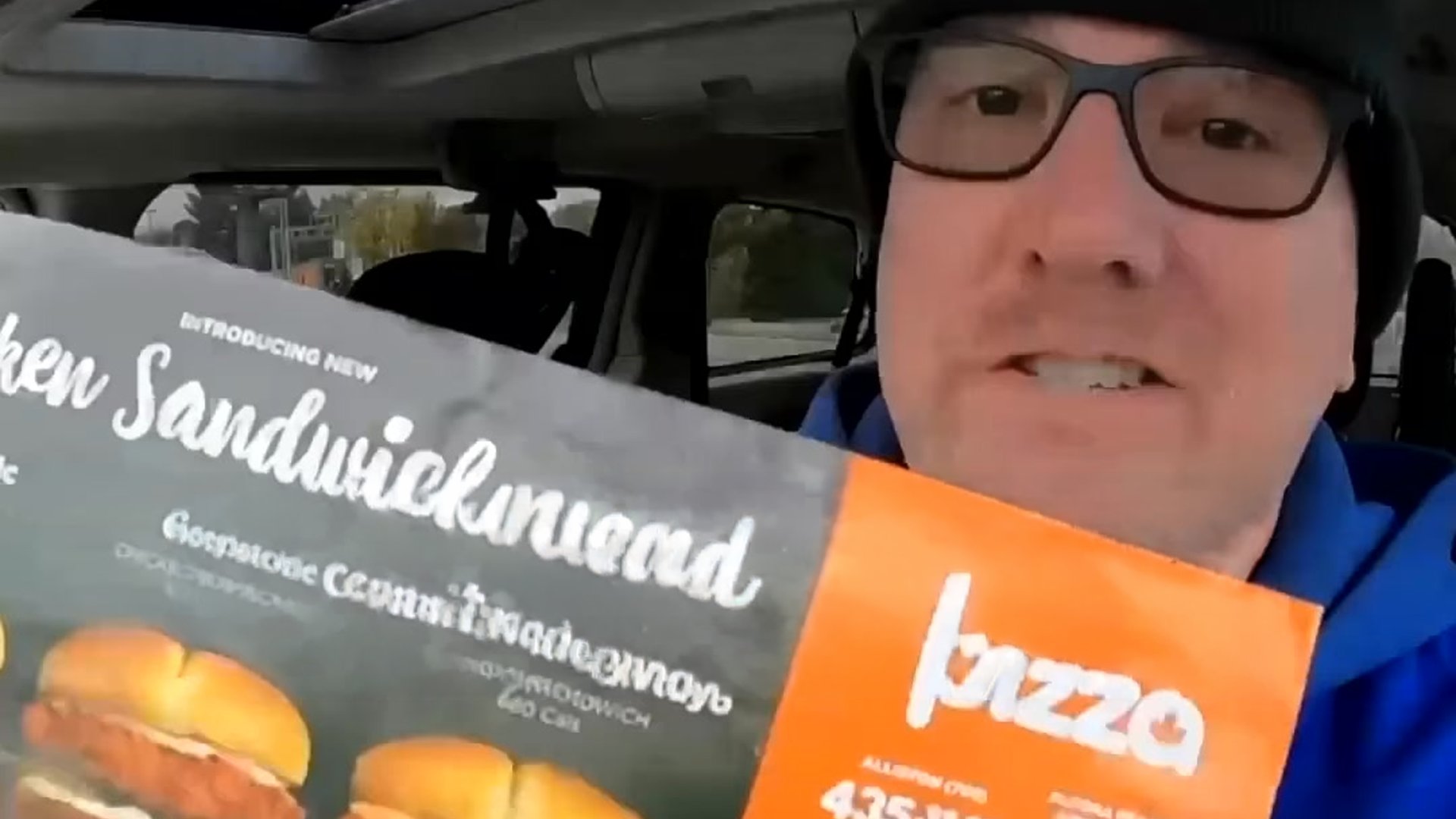 Trying Pizza Pizza’s new chicken sandwiches