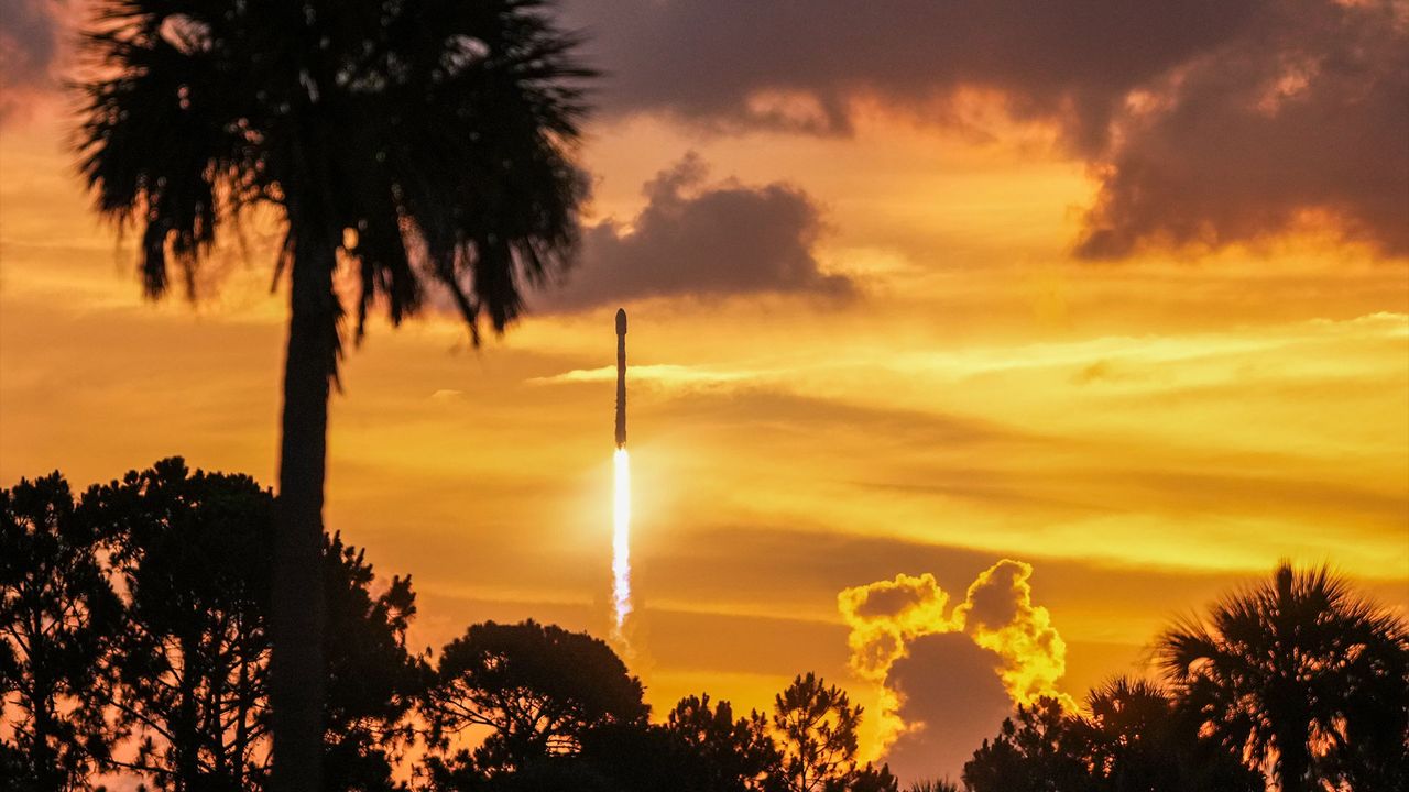 SpaceX launches back-to-back Starlink missions from both coasts 19 ...