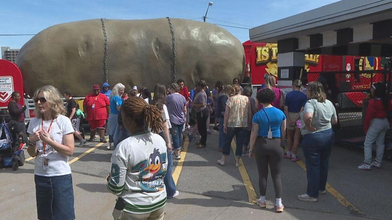 Gallery: Big Idaho Potato Truck visits students at Mary Cariola Center ...