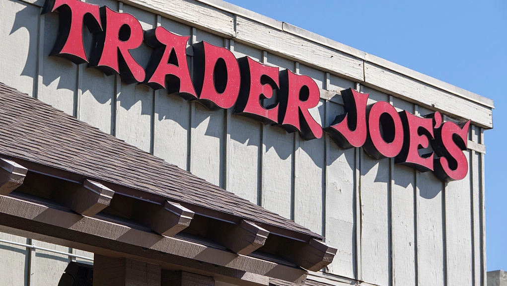15 Trader Joe's breakfasts, snacks, and desserts