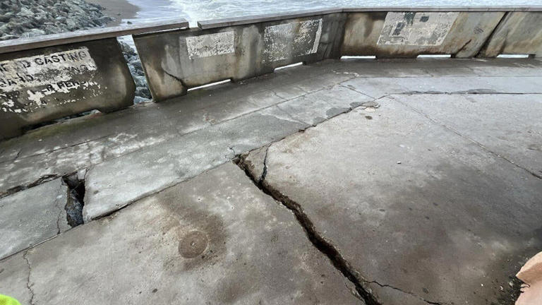 Pacifica Municipal Pier closed after cracks spotted in concrete