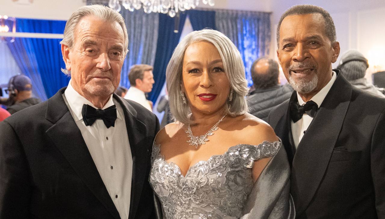 The Young and the Restless: Eric Braeden on Victor's suspicions of ...