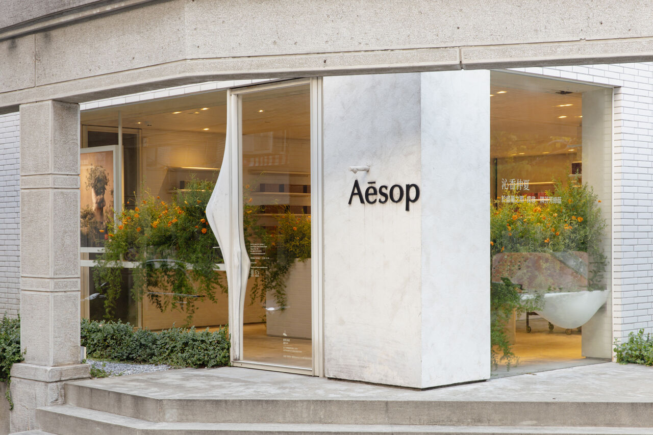 Aesop把整間店變成花店! 全系列香水讓你一次試遍、買2瓶送鮮花