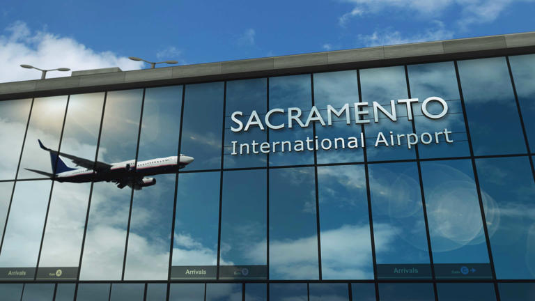 Man charged with bringing bomb in carry-on bag to California airport