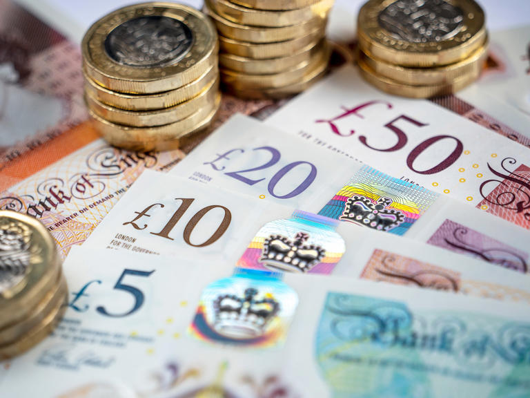 Supernanny warns: Don’t discuss money woes with kids