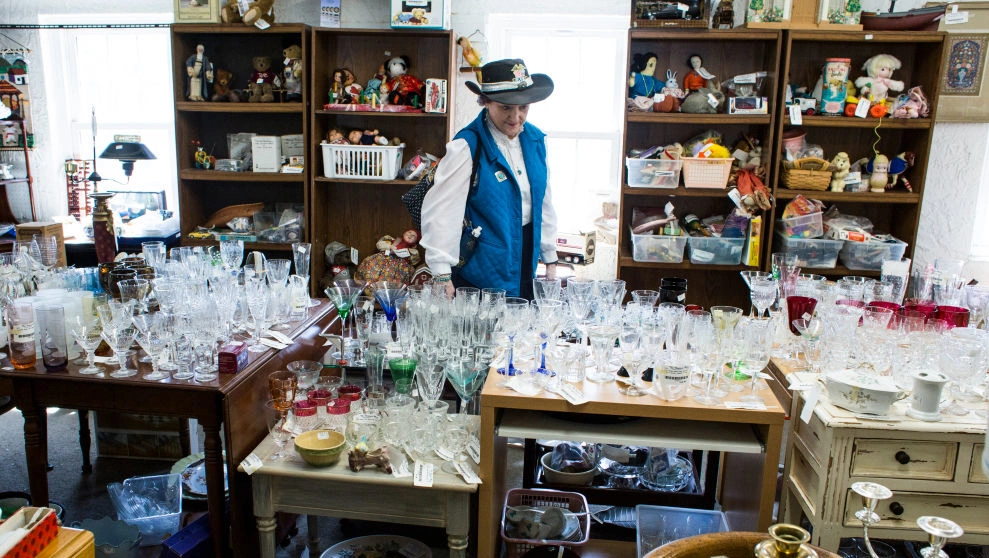 7 types of collectible vintage glassware