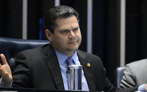 Senado empurra para julho tramitação da PEC do fim da escala 6x1