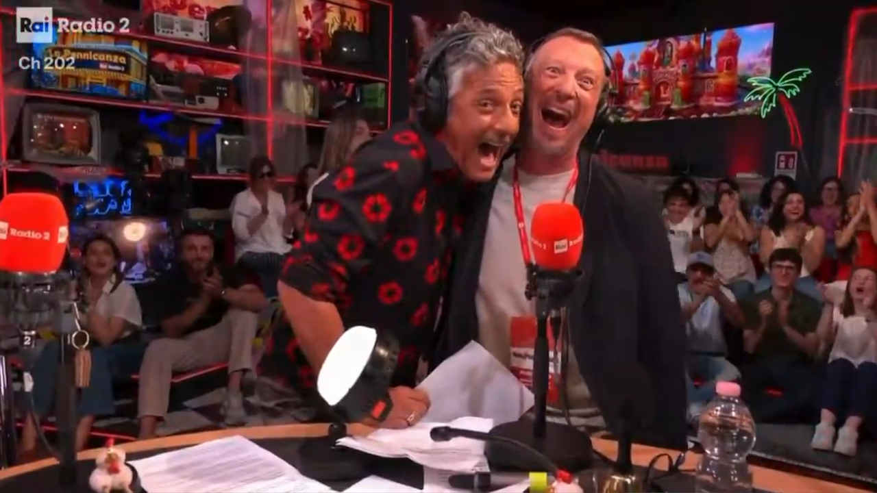 Amadeus torna in Rai da Fiorello: "Sanremo non si rifiuta mai". E ...
