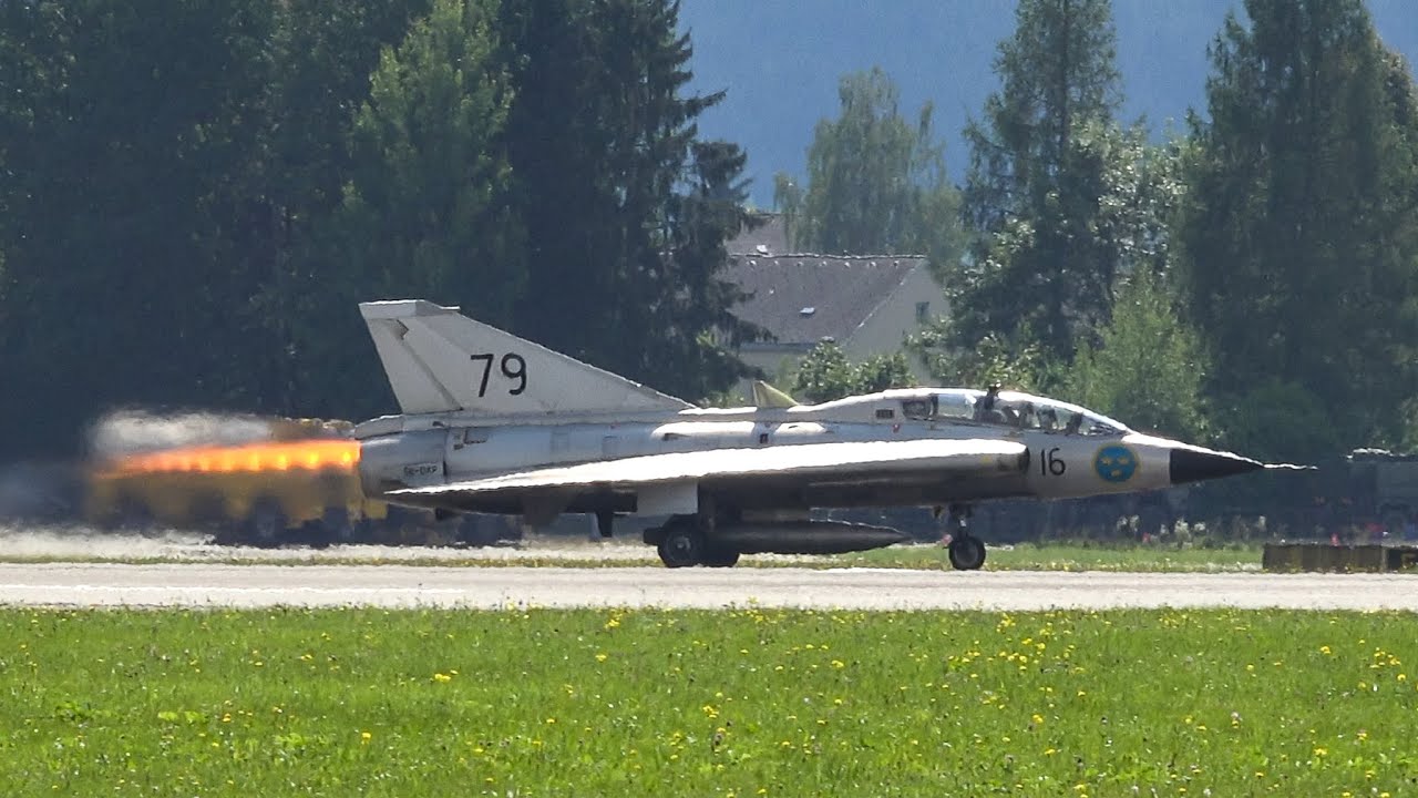 Watch this Swedish jet make a high-speed pass - "You can see why pilots ...