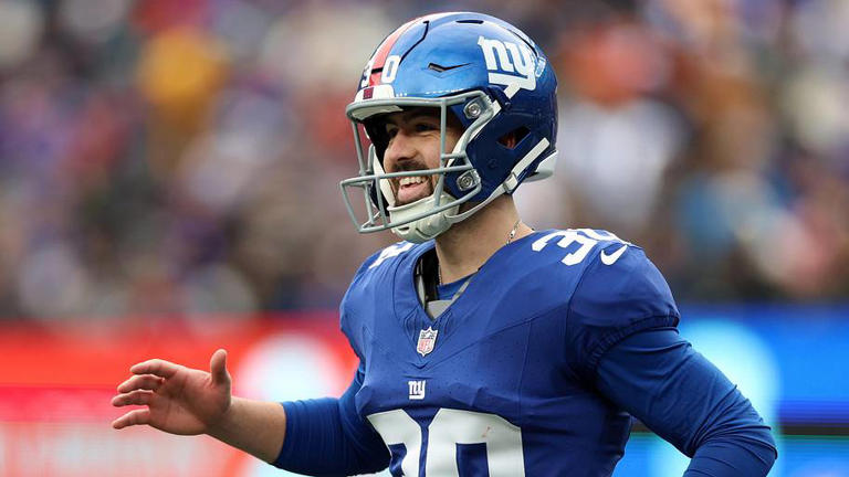 Giants’ kicking competition wasted no time becoming a heated roster battle