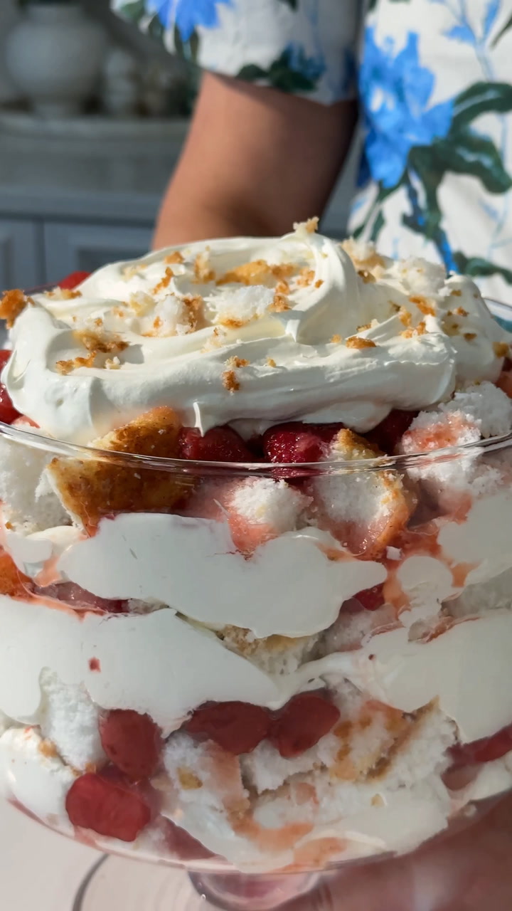 How to make a 3-ingredient strawberry trifle