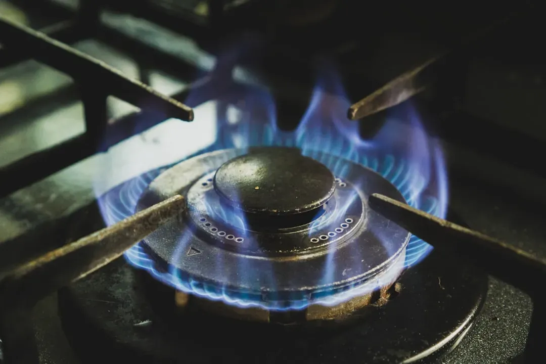 17 things around the house men should stop attempting to fix themselves