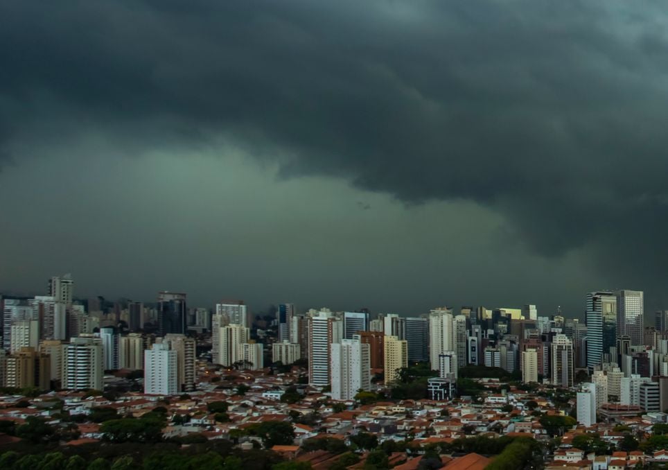 Onda tropical provocará aumento das chuvas no Brasil em pleno período ...