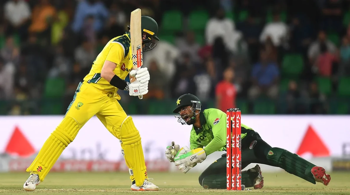 Watch: Ghazi Ghori channels Gilchrist and Dhoni with superb catch to ...