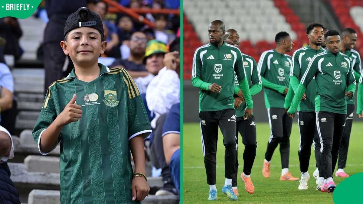 Bafana Bafana players sign a Mexican fan’s jersey one by one at the ...