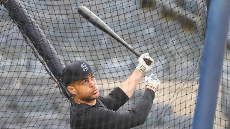 Yankees' Aaron Boone delivers Giancarlo Stanton injury update before ...