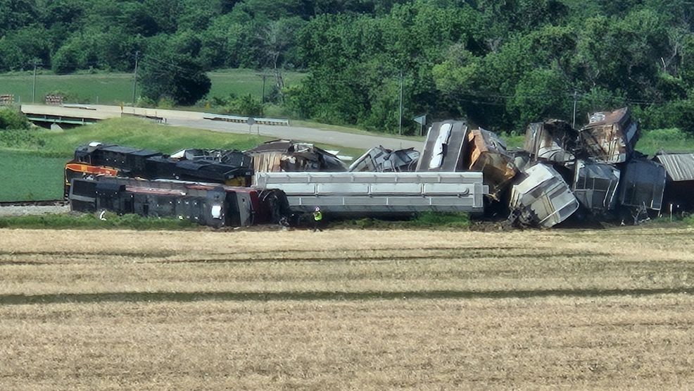 14-year-old identified as victim in deadly train derailment crash