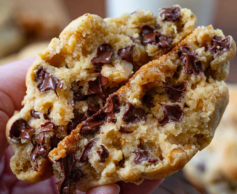 18 copycat dessert recipes with a spot-on dessert-shop feel