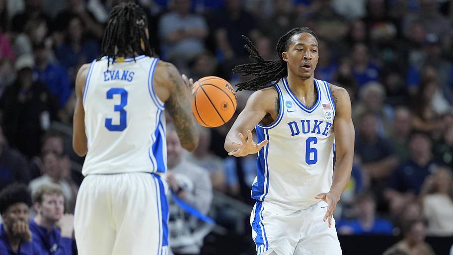 Yahoo NBA mock draft delivers opposite messages for Duke's Isaiah Evans ...