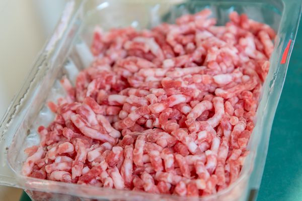 Ground meat from this Montreal grocery store is being recalled — here's ...