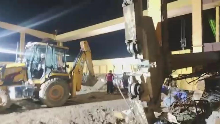 3 killed after crane collapses in Faridabad during Jewar expressway ...