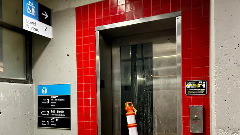 Plus de 400 pannes d’ascenseurs sur la ligne 1 en 18 mois