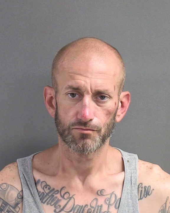 Carjacker slips through backdoor of nail salon, steals woman's keys