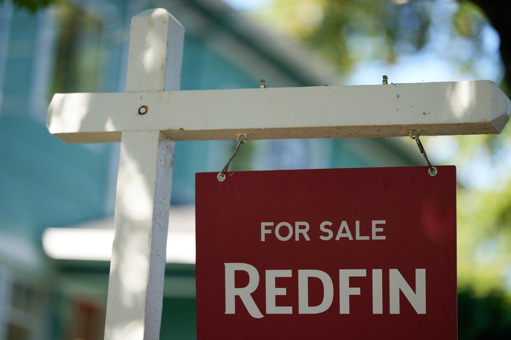 Average US long-term mortgage rate falls to 6.48%, retreating from its ...