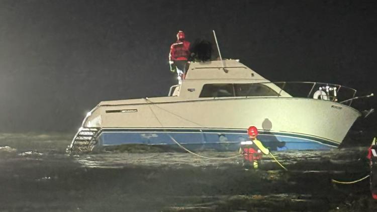 Boat rescue off Wells coast saves injured mariner on rocks
