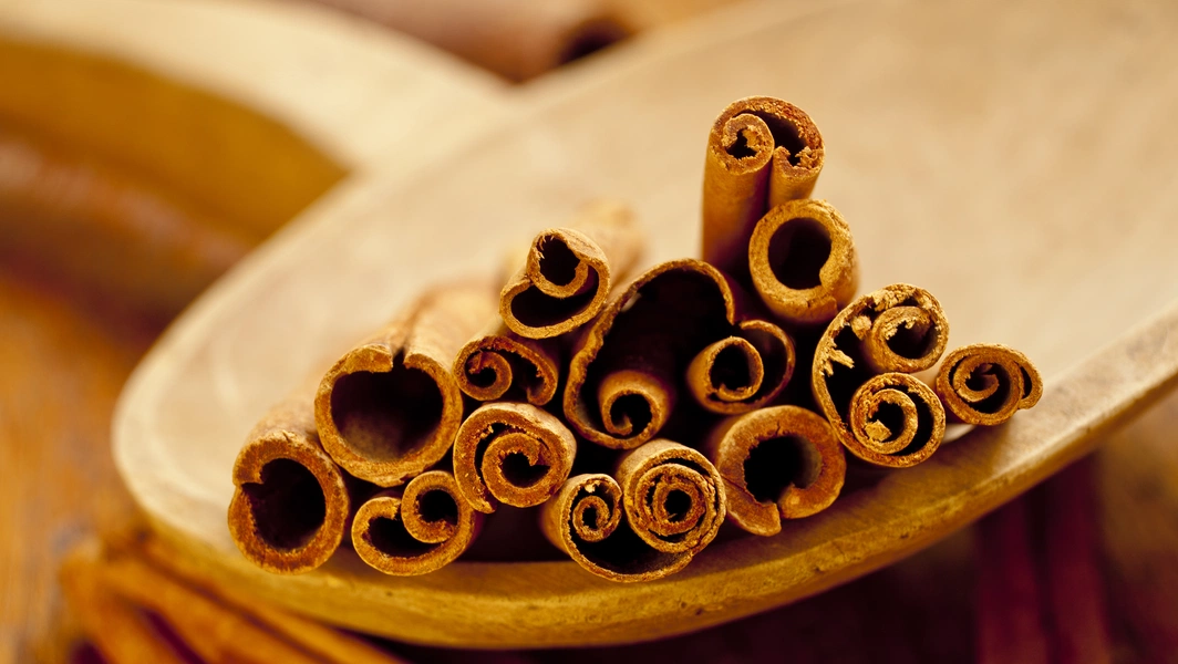 Cinnamon supplements: Health benefits and safety considerations