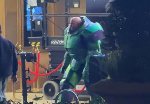 Man of Tomorrow’s Lex warsuit leaked. Fans see Buzz Lightyear.
