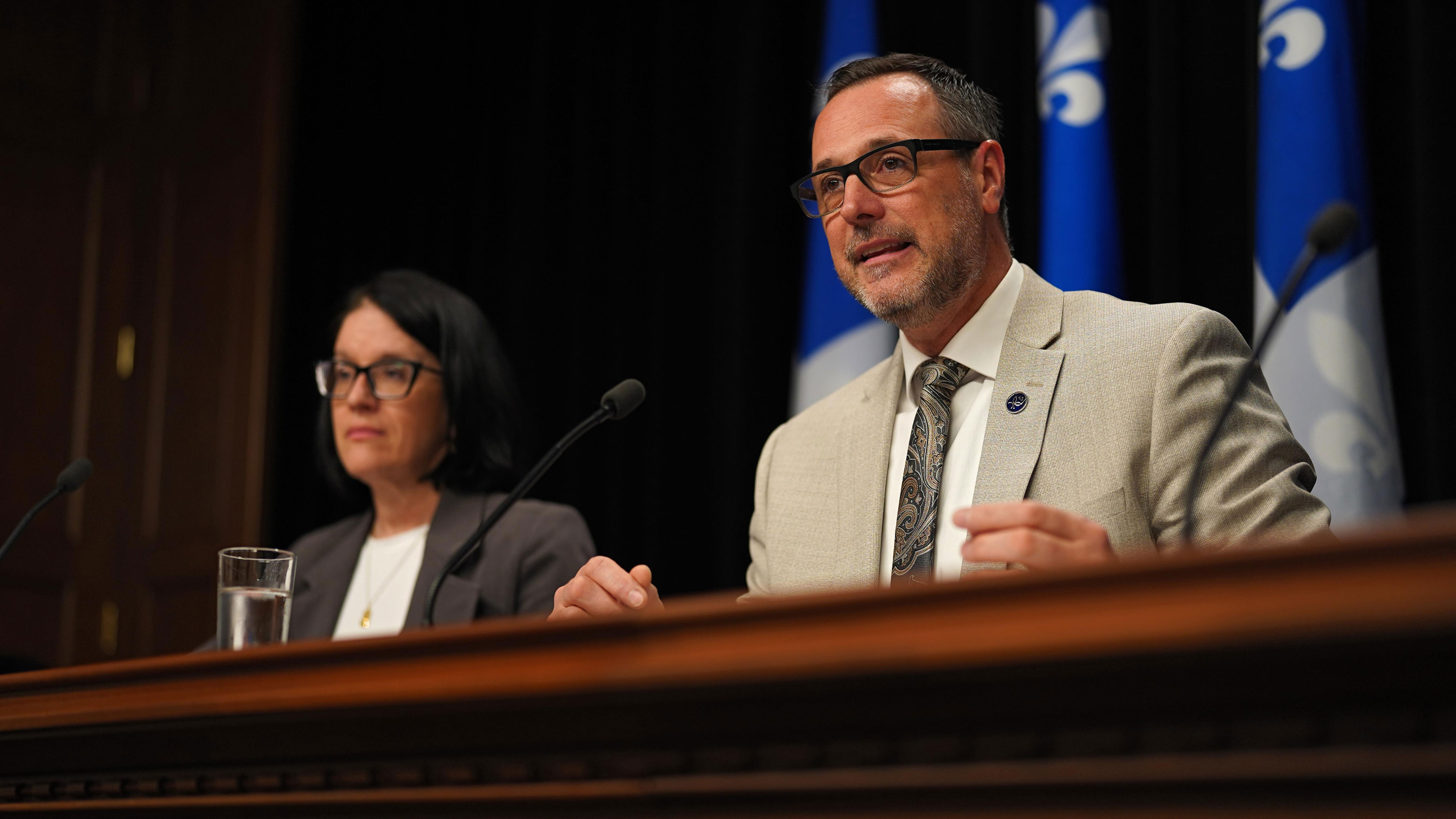 Québec va de l’avant pour élargir la loi 101 à la formation ...