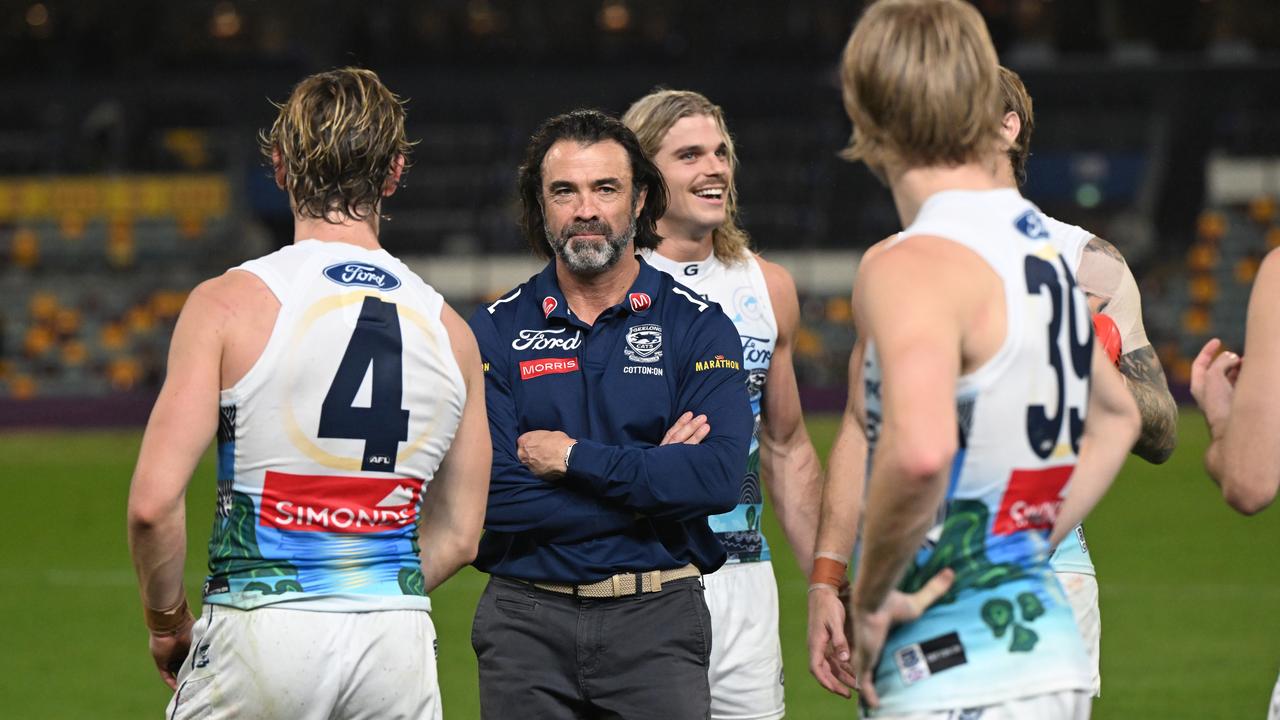 Cats coach fires back at Adelaide Oval 'nuffies'