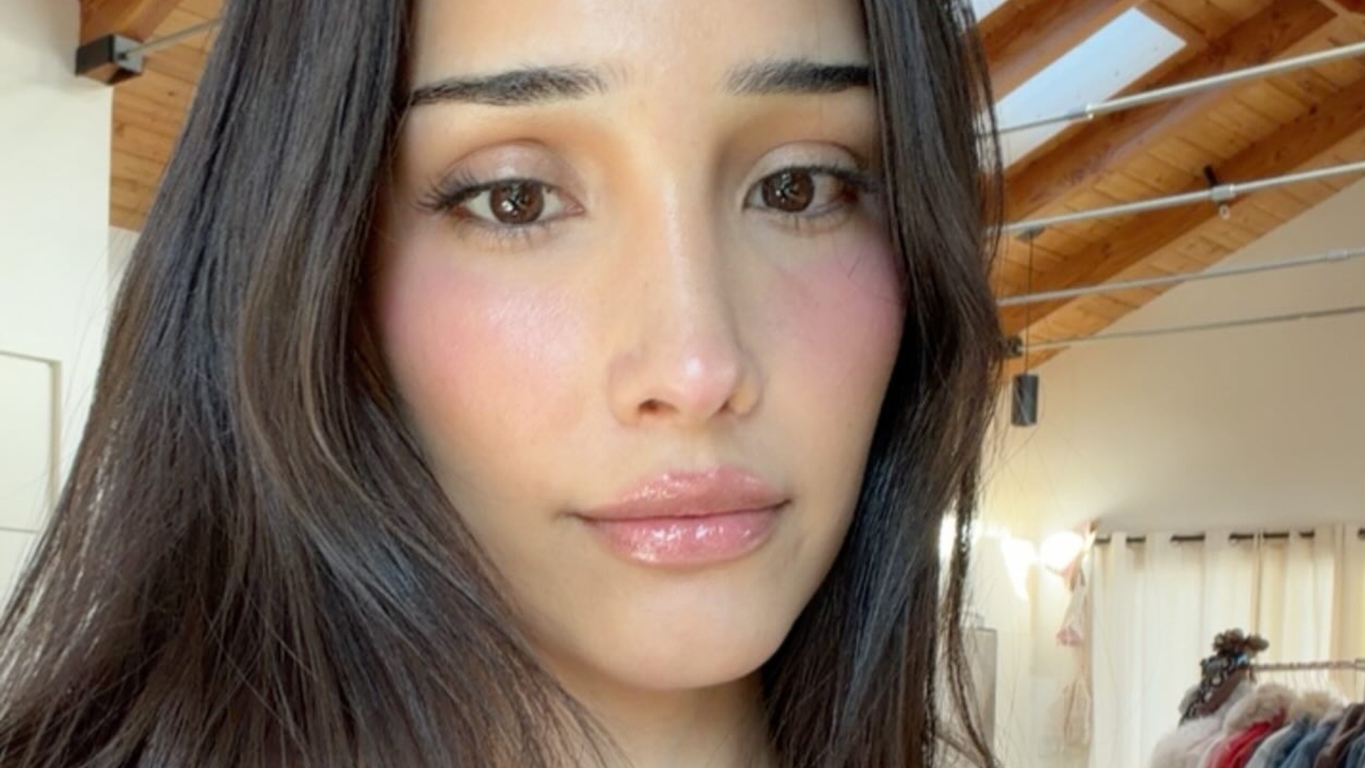 This transgender actress confirms that a well-chosen black dress can ...