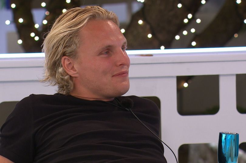 Love Island 'bombshell' George has 'quit the villa'