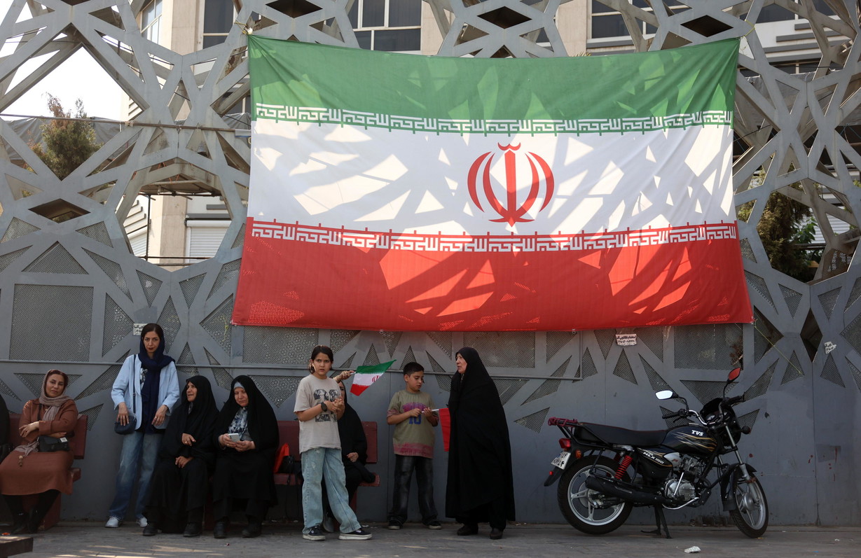 Iran, bambini soldato fra le fila dei combattenti: "Li armano e ...