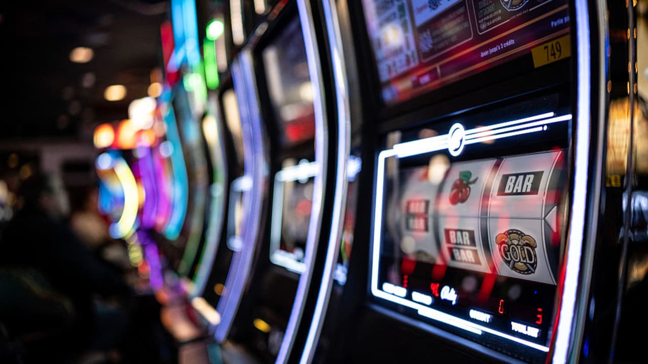 Israeli businessman 'King of Slot Machines' Tony Bargig murdered in Prague