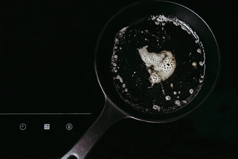 How to clean a cast-iron skillet in 4 easy steps (they’re less high ...