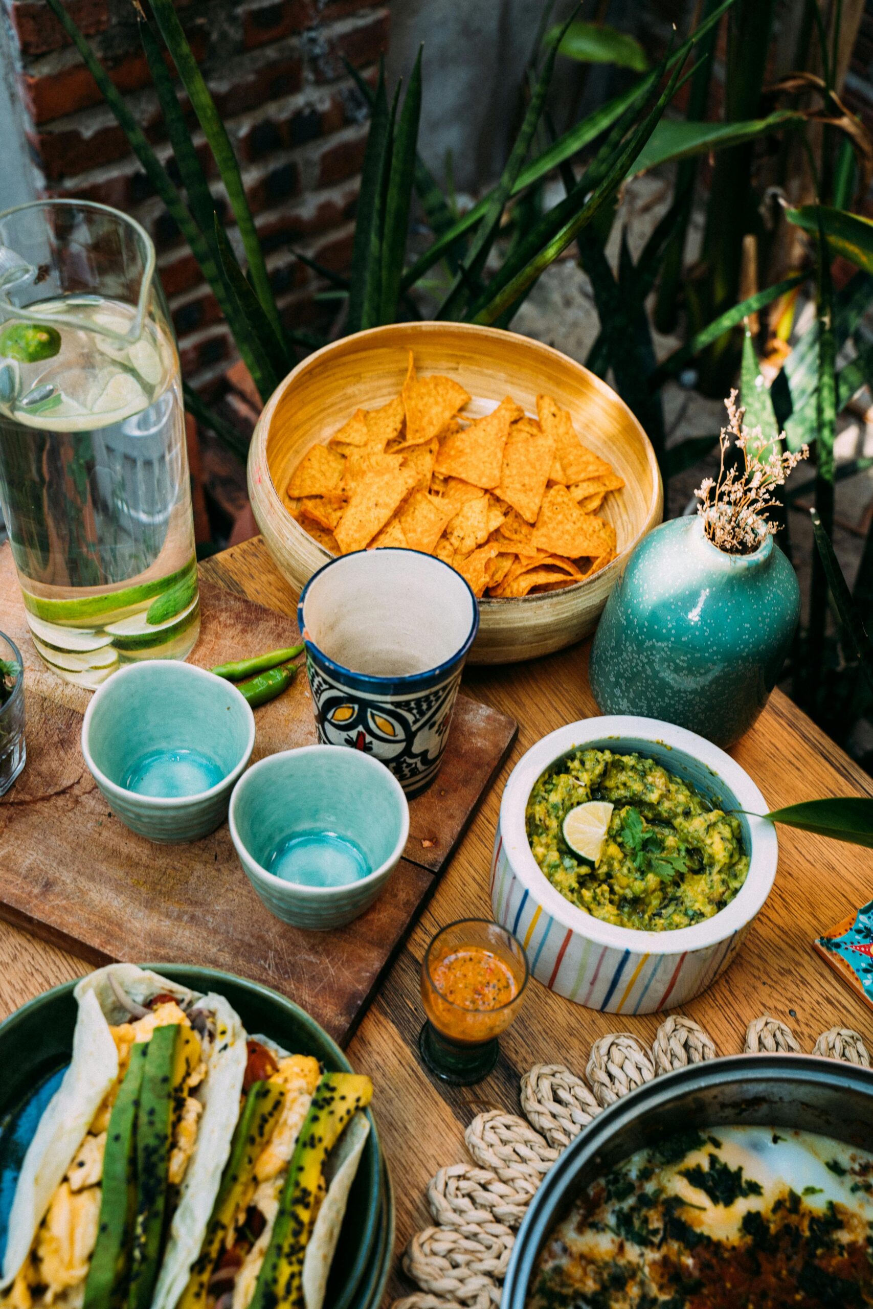 Americans are realizing sit-down restaurants are weirdly cheaper than ...