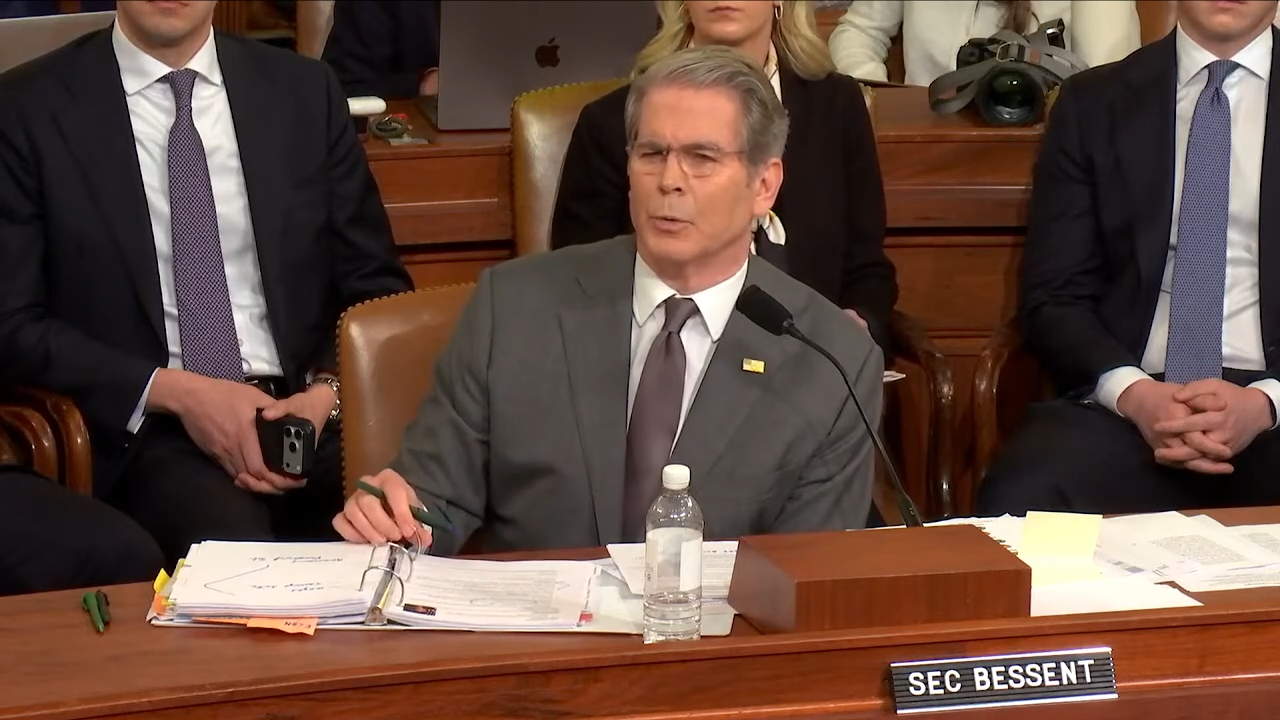 'Who was president during World War I?': Scott Bessent scrambles to ...
