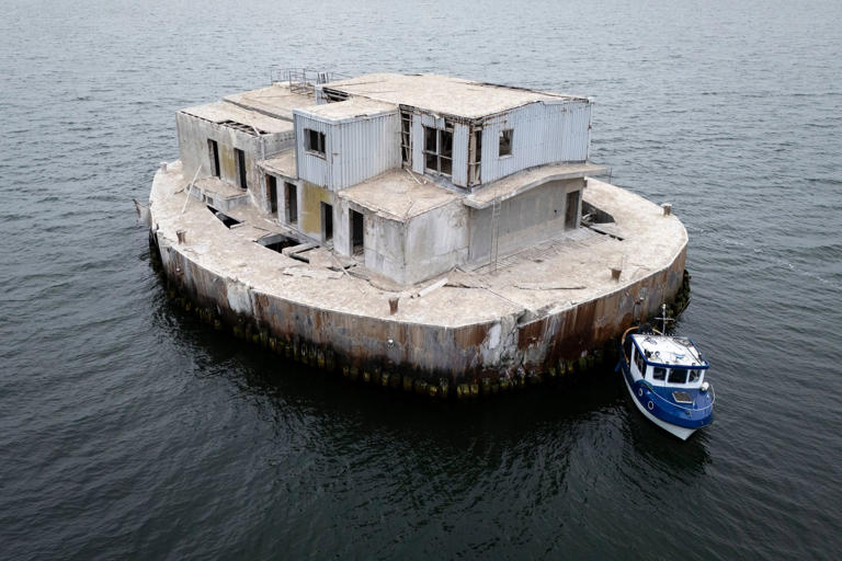 Crumbling Cold War-era naval platform gets €60,000 at German auction
