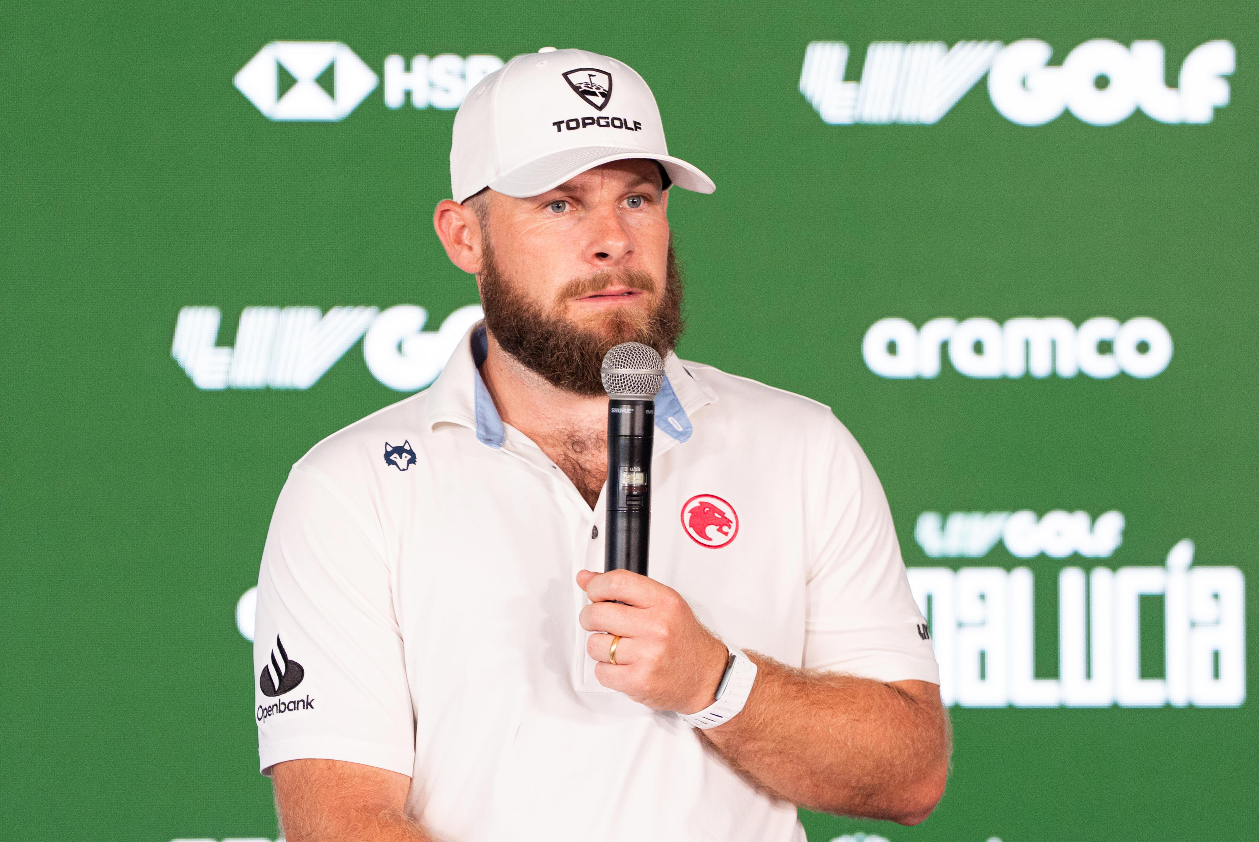 New dad Tyrrell Hatton finds lead at LIV Golf event in Spain