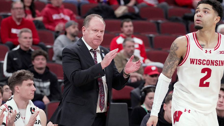 Greg Gard should have fans off his back with Wisconsin crystal ball for ...